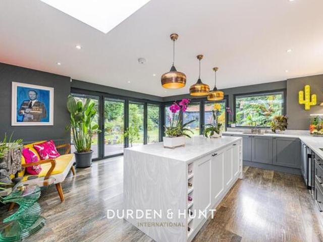 For Sale 4 Bedroom House Essex Essex DLS101278278