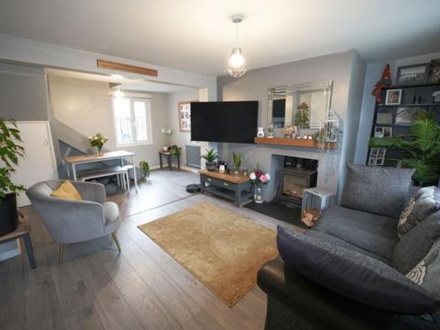 For Sale 4 Bedroom House Essex Essex DLS99437277