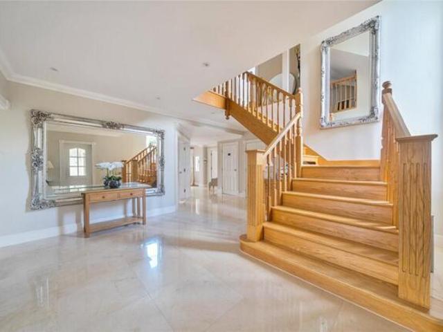 For Sale 4 Bedroom House Farnborough Hampshire DS100685076