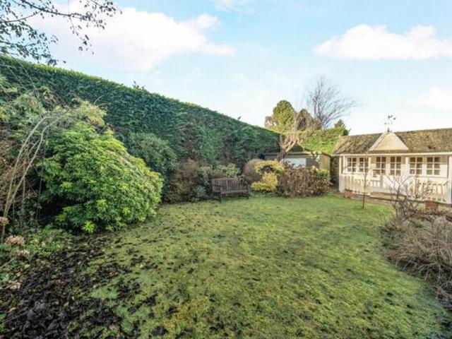For Sale 4 Bedroom House Farnham Surrey DLS98968964