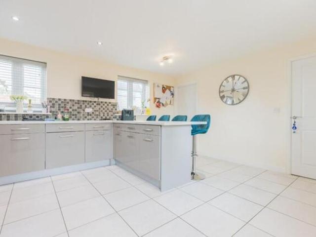 For Sale 4 Bedroom House Felsted Felsted DS98864593