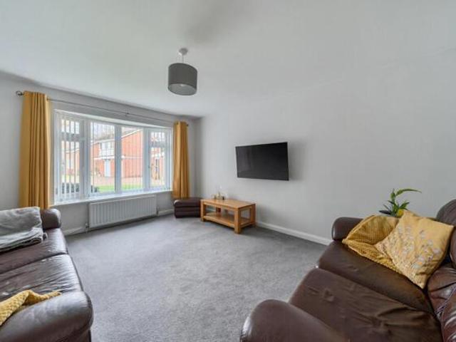 For Sale 4 Bedroom House Fleet Hampshire DLS100540681