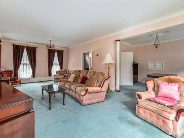 For Sale 4 Bedroom House Fleet Hampshire DS100649033