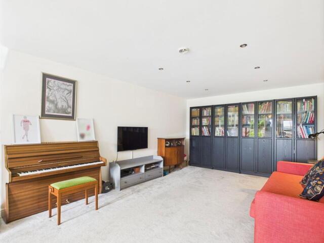 For Sale 4 Bedroom House Kendal Cumbria DLS99840368