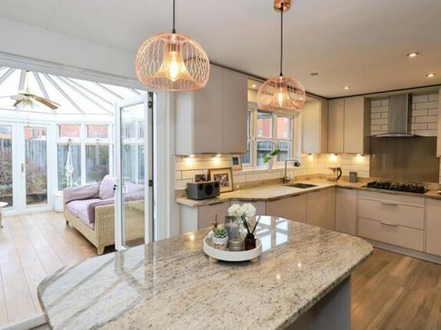 For Sale 4 Bedroom House Kidderminster Worcestershire DLS98503586