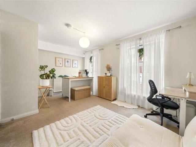 For Sale 4 Bedroom House Kingston Upon Thames Greater London DLS100685184
