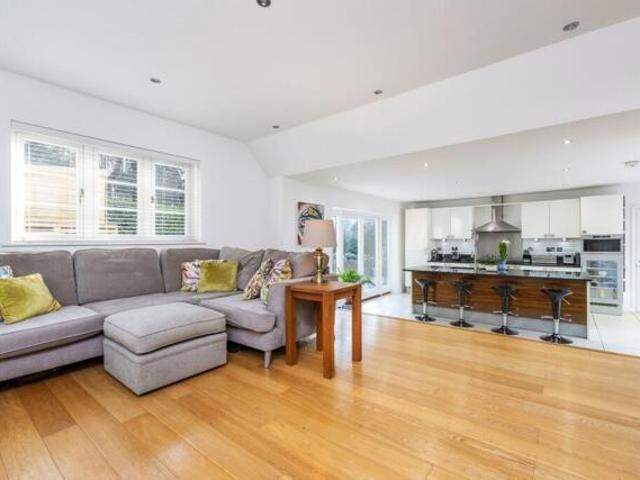 For Sale 4 Bedroom House Kings Worthy Hampshire DLS100579084