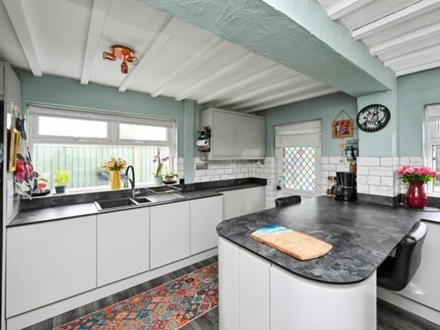 For Sale 4 Bedroom House Kirkby In Ashfield Nottinghamshire DLS101678651