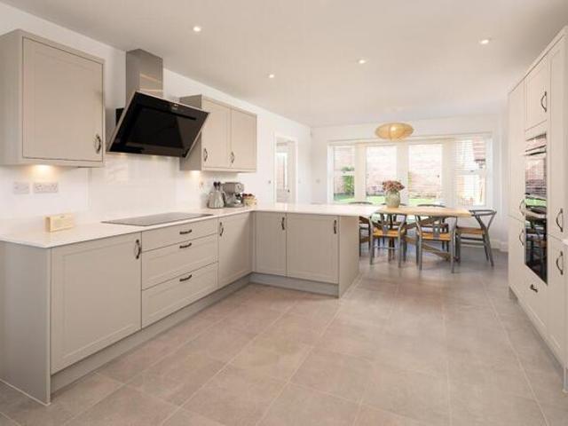 For Sale 4 Bedroom House Houlton Houlton DS98801075