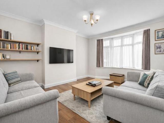 For Sale 4 Bedroom House Hounslow Greater London DLS99986125