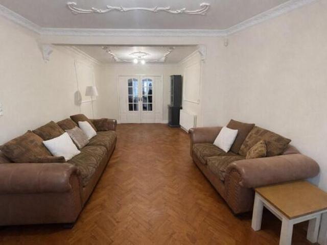 For Sale 4 Bedroom House Hounslow Greater London DS100881432