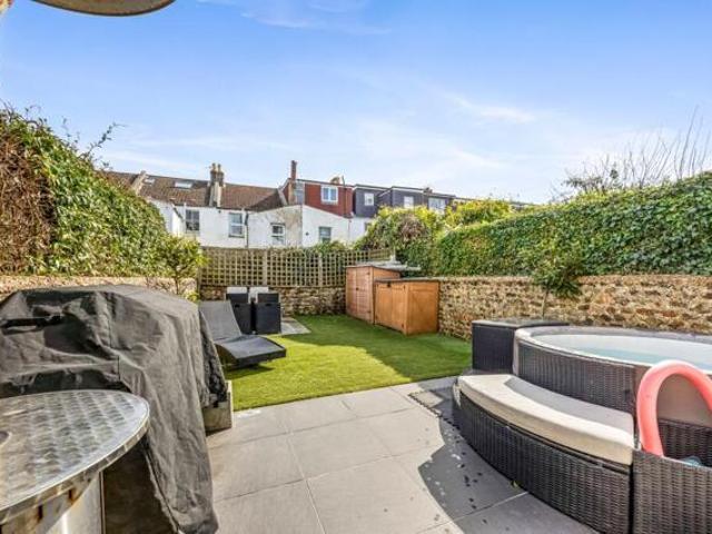 For Sale 4 Bedroom House Hove Brighton And Hove DLS101678025