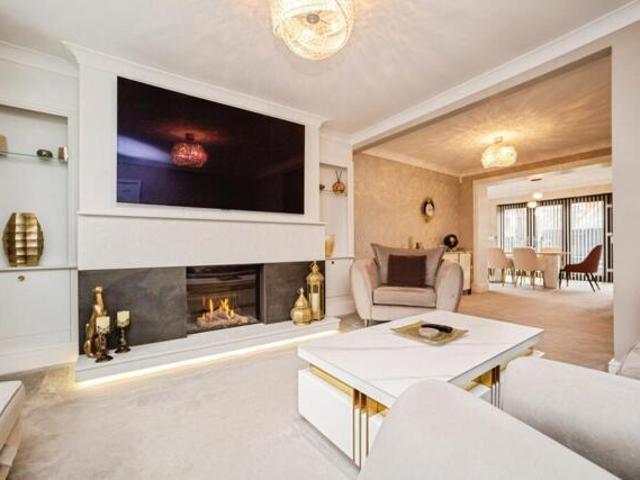 For Sale 4 Bedroom House Hoyland Hoyland DLS100158620