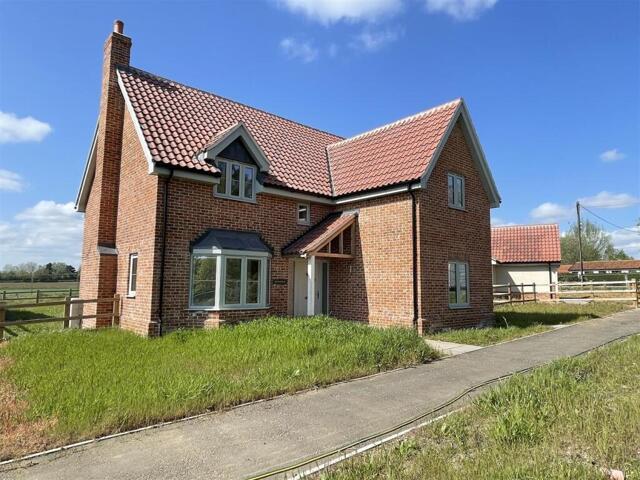 For Sale 4 Bedroom House Horham Horham DLS101674924