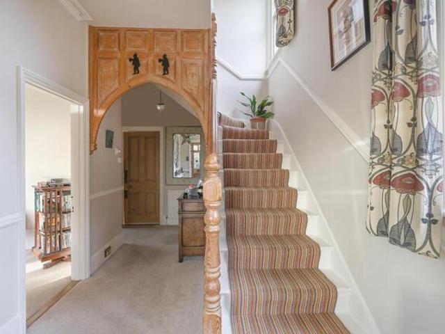 For Sale 4 Bedroom House Horley Surrey DLS100158557
