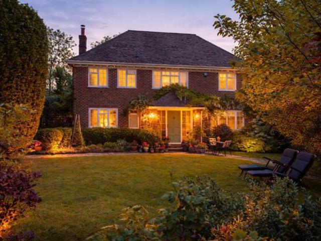 For Sale 4 Bedroom House Horsham West Sussex DLS100988037