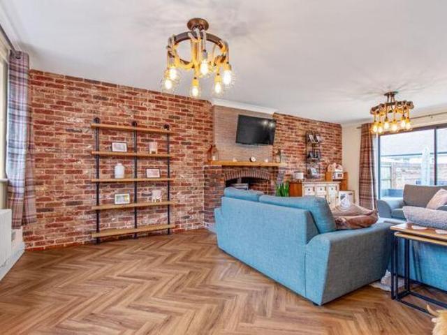 For Sale 4 Bedroom House Havant Hampshire DS88633599