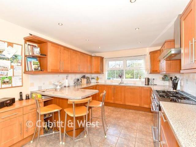 For Sale 4 Bedroom House Hayling Island Hampshire DLS99688191