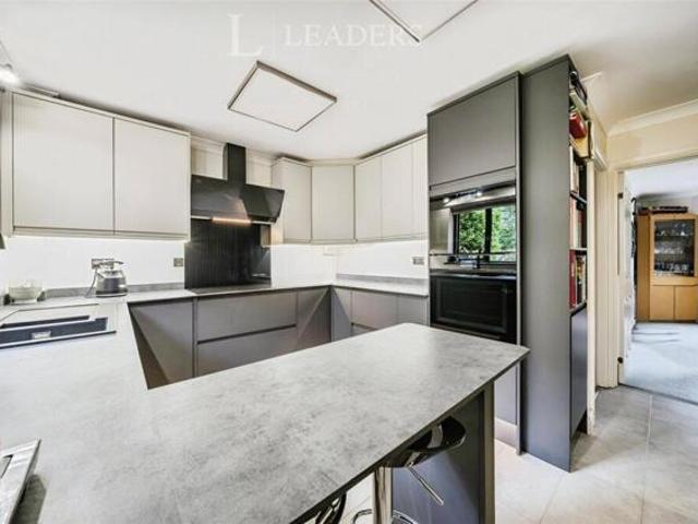 For Sale 4 Bedroom House Hambrook Hambrook DLS99437104