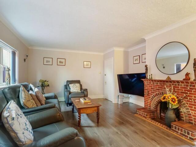 For Sale 4 Bedroom House Hampshire Hampshire DLS100881743