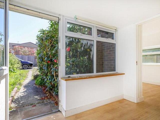 For Sale 4 Bedroom House Hampshire Hampshire DLS101891962