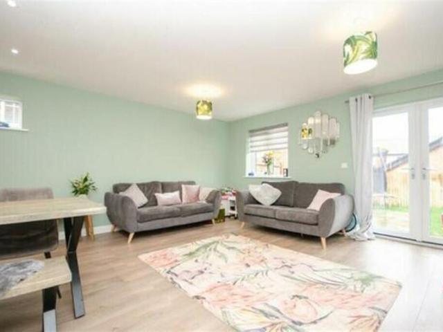 For Sale 4 Bedroom House Hampshire Hampshire DLS101931970