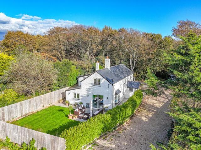 For Sale 4 Bedroom House Hampshire Hampshire DS100733679