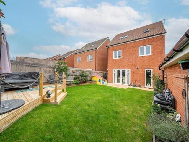 For Sale 4 Bedroom House Hampshire Hampshire DS98969286