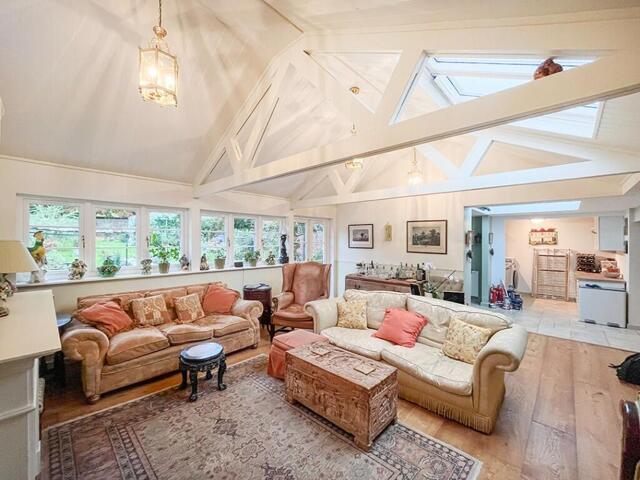For Sale 4 Bedroom House Hampshire Hampshire DS99277850
