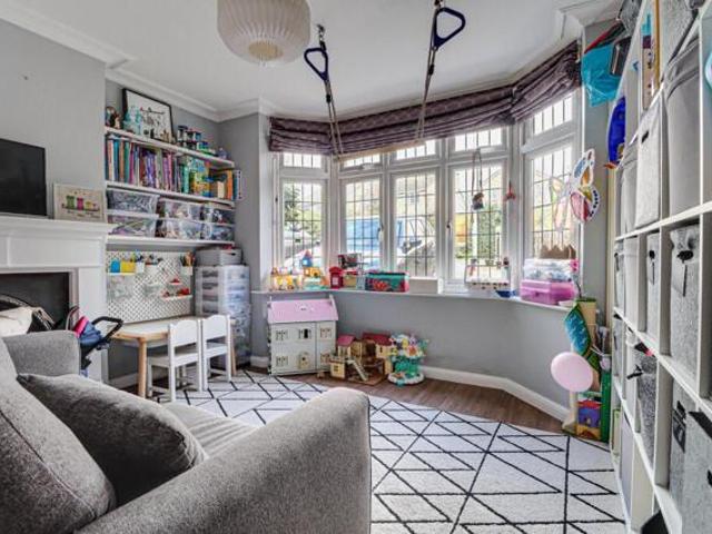 For Sale 4 Bedroom House Harpenden Hertfordshire DLS100456327