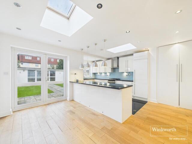 For Sale 4 Bedroom House Harrow Greater London DS98903790