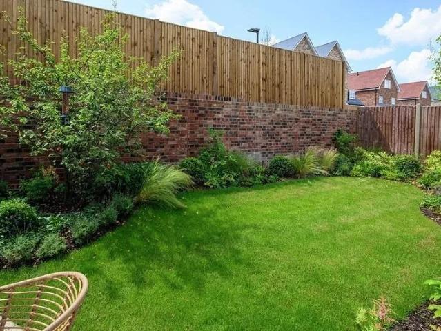 For Sale 4 Bedroom House Hartland Village Fleet DLS102596726
