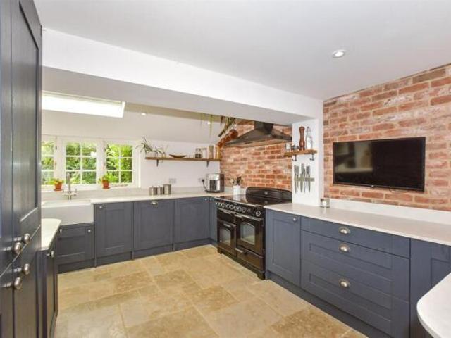 For Sale 4 Bedroom House Headcorn Kent DLS98612353