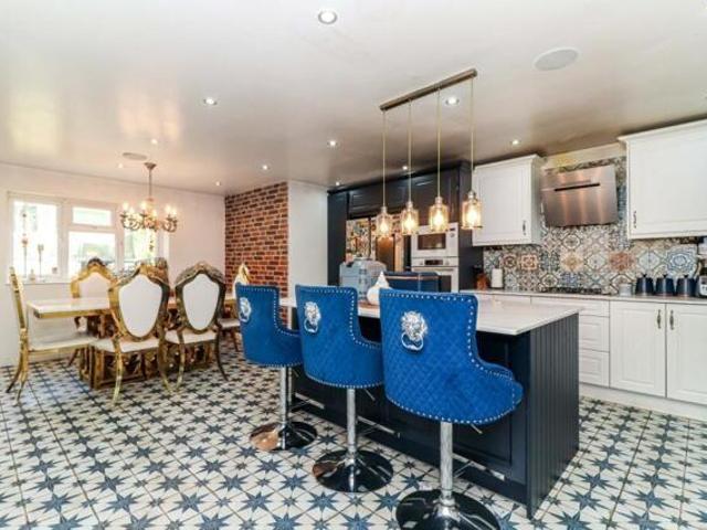 For Sale 4 Bedroom House High Wycombe Buckinghamshire DLS100502933