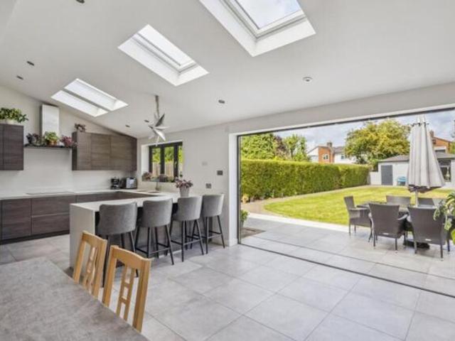 For Sale 4 Bedroom House High Wycombe Buckinghamshire DLS100366201