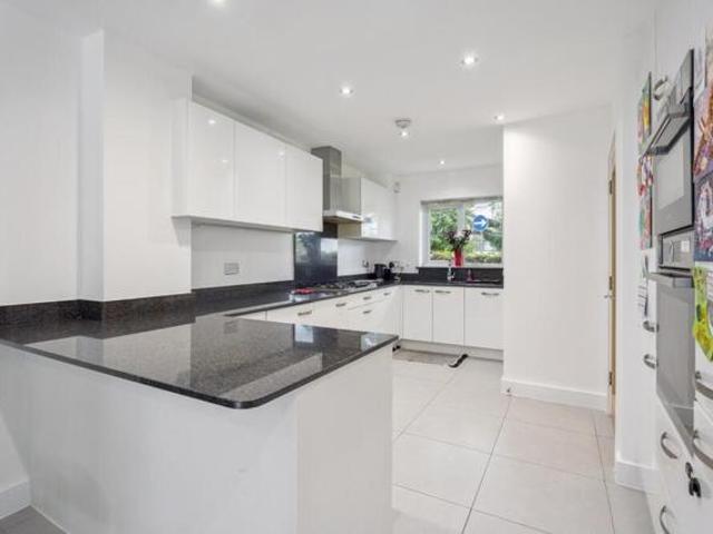 For Sale 4 Bedroom House High Wycombe Buckinghamshire DS98801050