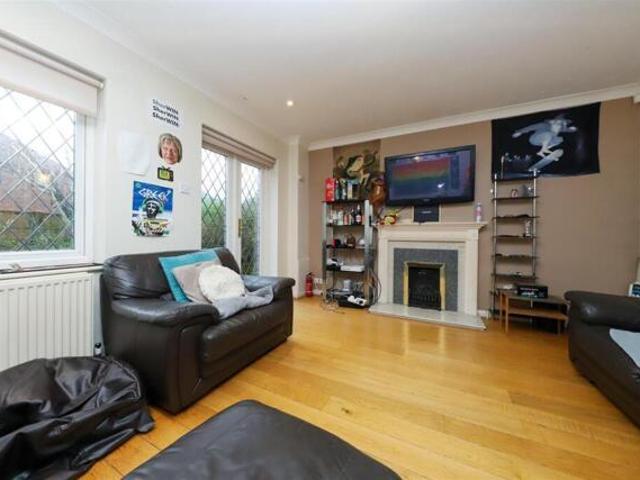 For Sale 4 Bedroom House Hillingdon Greater London DLS100426571