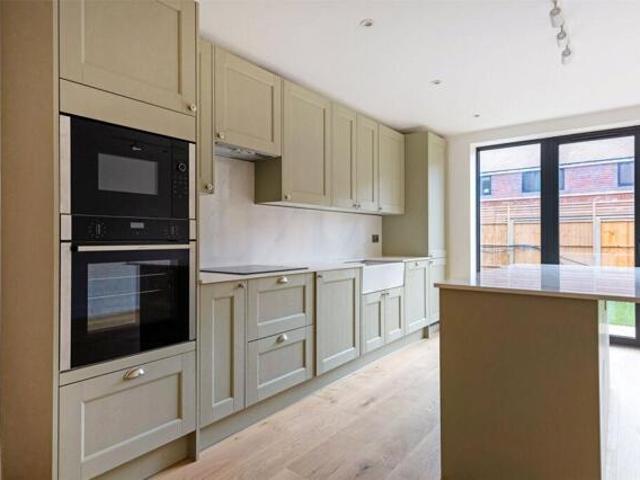 For Sale 4 Bedroom House Hindhead Surrey DLS100426224