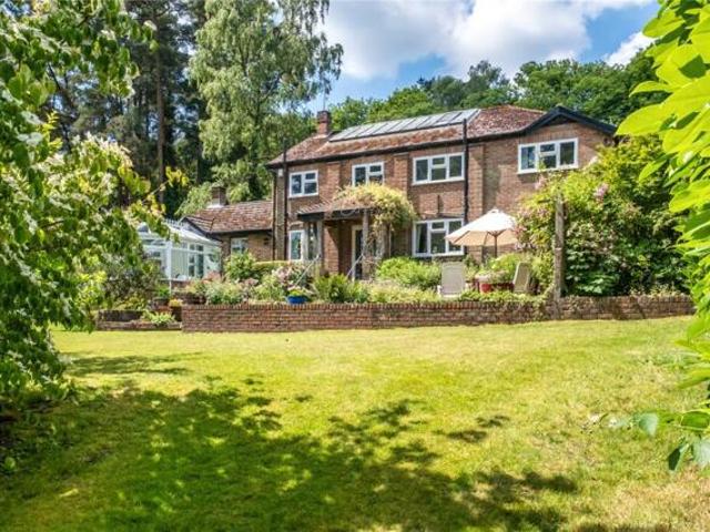 For Sale 4 Bedroom House Hindhead Surrey DLS100733826