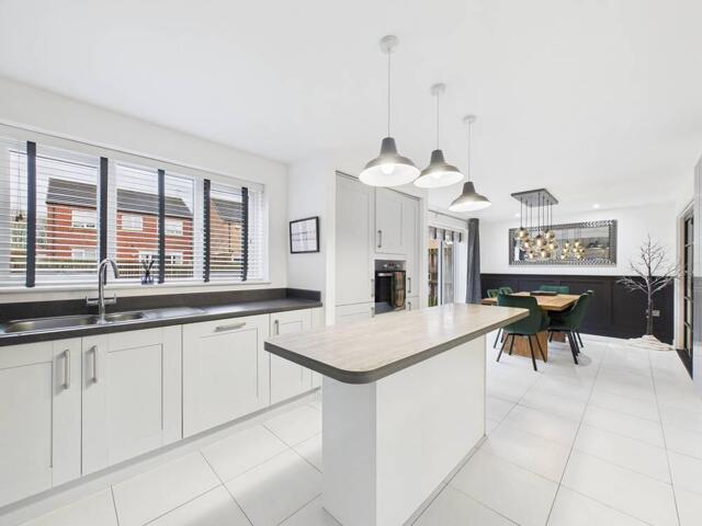 For Sale 4 Bedroom House Hull City Of Kingston upon Hull DLS100024193