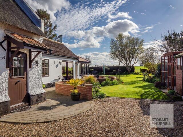 For Sale 4 Bedroom House Ingham Ingham DS101119182