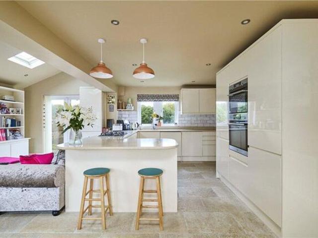 For Sale 4 Bedroom House Ilkley Bradford DS99571803
