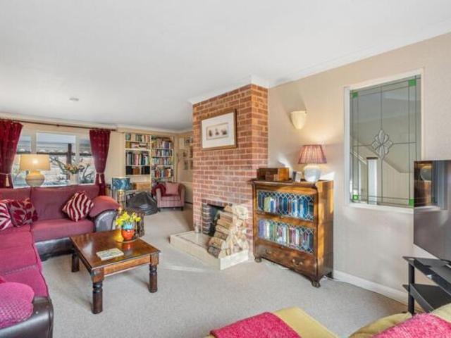 For Sale 4 Bedroom House Oakley Buckinghamshire DLS100132318