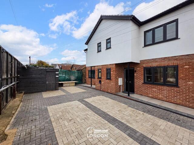 For Sale 4 Bedroom House Orpington Great London DLS100685293