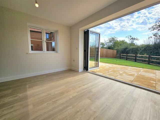 For Sale 4 Bedroom House Over Old Road Over Old Road DS88280647
