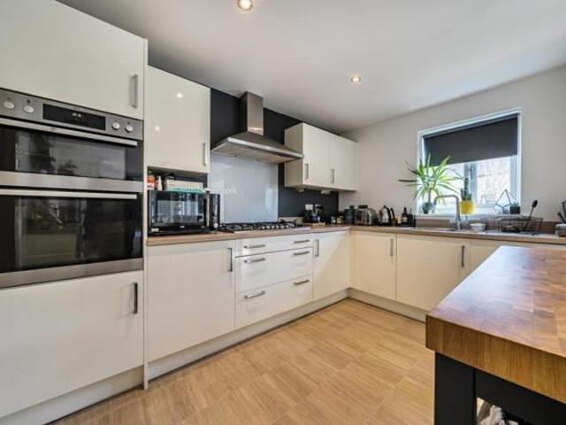 For Sale 4 Bedroom House Oxfordshire Oxfordshire DLS101678317