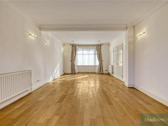 For Sale 4 Bedroom House Loughton Essex DS98612105