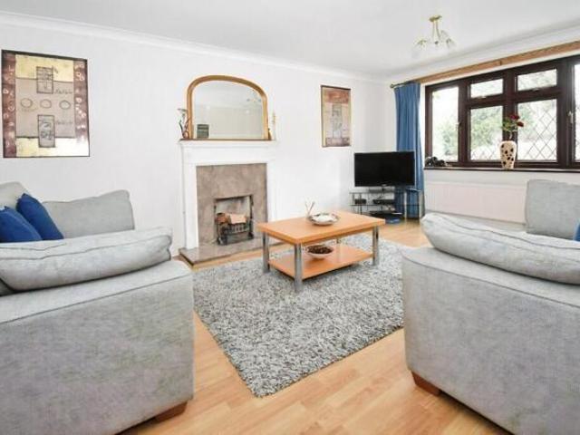 For Sale 4 Bedroom House Locks Heath Hampshire DLS100615146