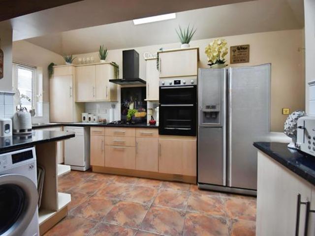 For Sale 4 Bedroom House Locks Heath Hampshire DLS99290299