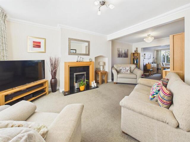 For Sale 4 Bedroom House Longlevens Longlevens DS100366492